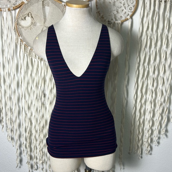 Reformation | Tops | Reformation Ribbed Maui Tank In Navy And Red Size ...